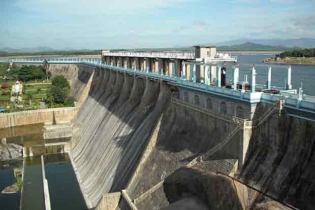 Sathanur dam opened for second crop, residents on banks move to safer areas