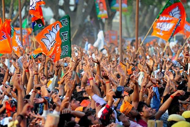 Shah launches BJP campaign for hoisting party flag at 5 crore houses