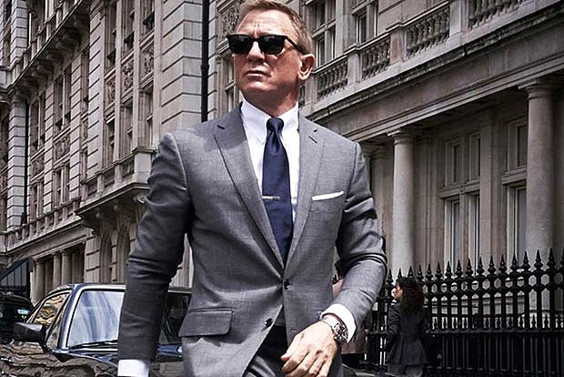 Daniel Craig back in action on 'Bond 25' sets