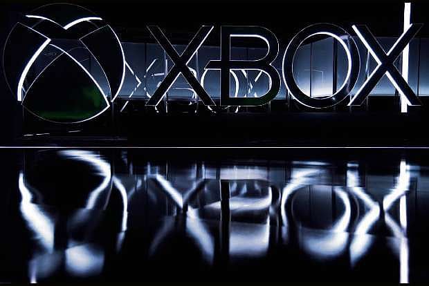 Microsoft unveils next-gen 'Project Scarlett' Xbox console for release ...