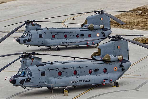 IAF inducts four Chinook heavy-lift helicopters, 12 pilots undergo ...