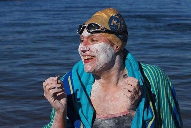 US woman becomes 1st to swim English Channel 4 times
