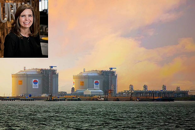 Petronet LNG signs USD 2.5 billion deal for stake in US plant