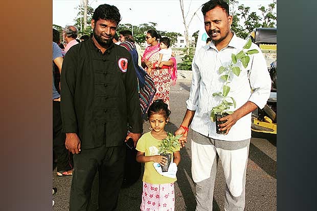Bringing together Irular community through a meal