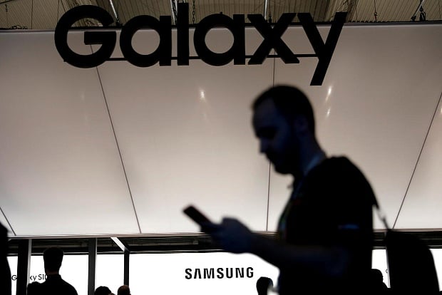 'Samsung foldable to be called Galaxy Z Flip'