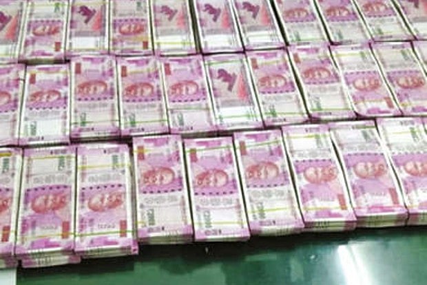 Fake currency notes scattered along Salem railway track creates flutter