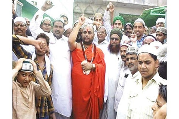 Old image shared as false proof of religious conversion