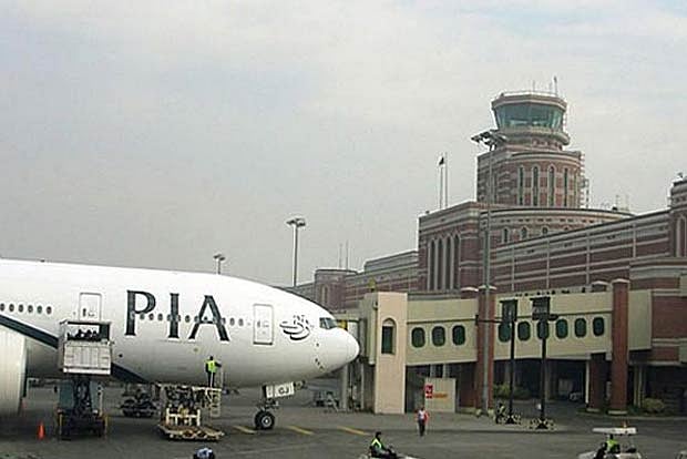 PIA plane 'held back' by Malaysian authorities over UK court case