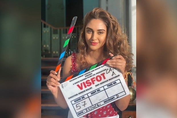Krystle D'Souza joins 'explosive' star cast of 'Visfot'