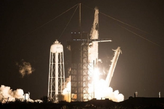 How Musk's SpaceX rocket will deliver a crater on Moon on March 4