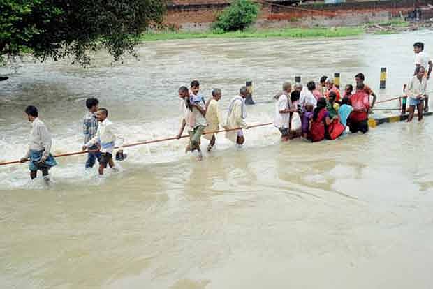 Nalanda flooded, 6 rivers flowing above red mark in Bihar