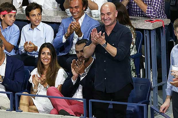 10 years after last pro match, Agassi visits US Open