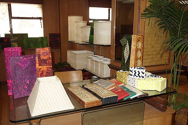 Indian artisans and weavers display cultural heritage at CCIC