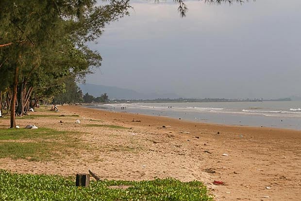 25 Chinese in Malaysia boat capsize found alive, six missing