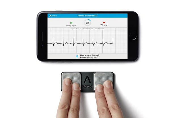Smartphone-based device to transmit ECG in US