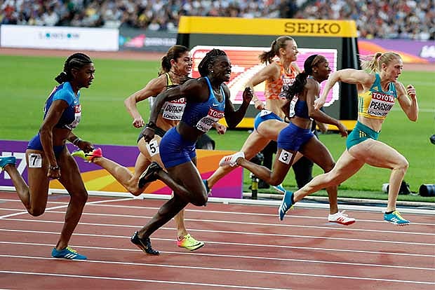 Pearson roars back to win world 100m hurdles gold