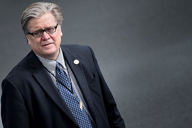 Bannon returns to Breitbart after his White House ouster