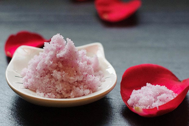 Here are few DIY beauty scrubs to get rid of tired, dull skin