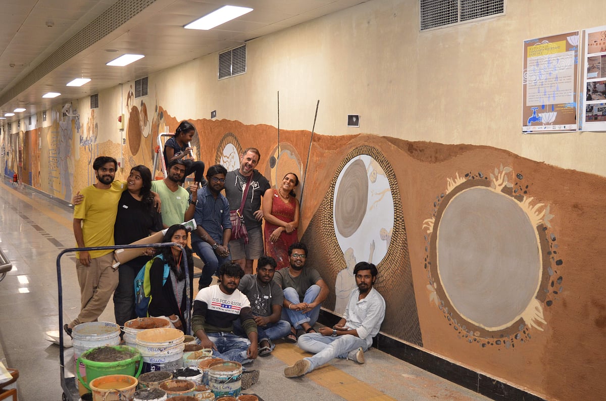 These Bengaluru students are painting the Cubbon park metro station ...