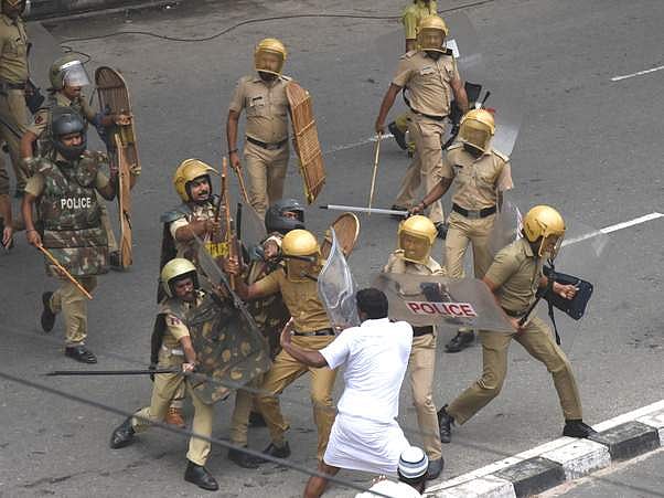Kerala Students' Union ends 8-day-long hunger strike after protest ...