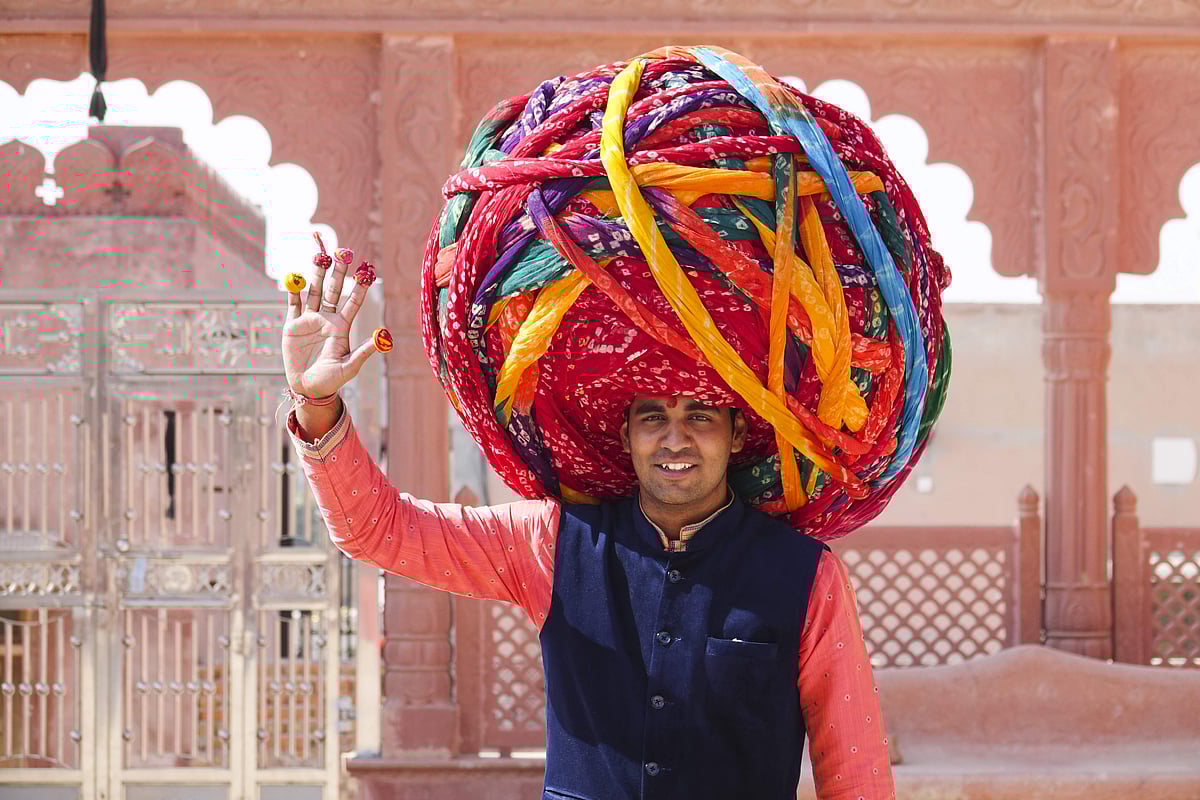 This 20-year-old from Rajasthan tied the longest turban ever and set a ...