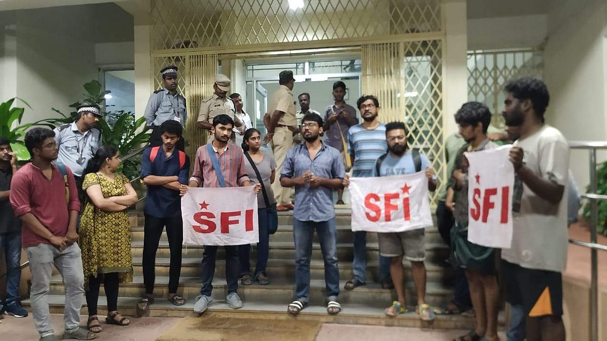 University of Hyderabad SFI members protest against exorbitant amount ...