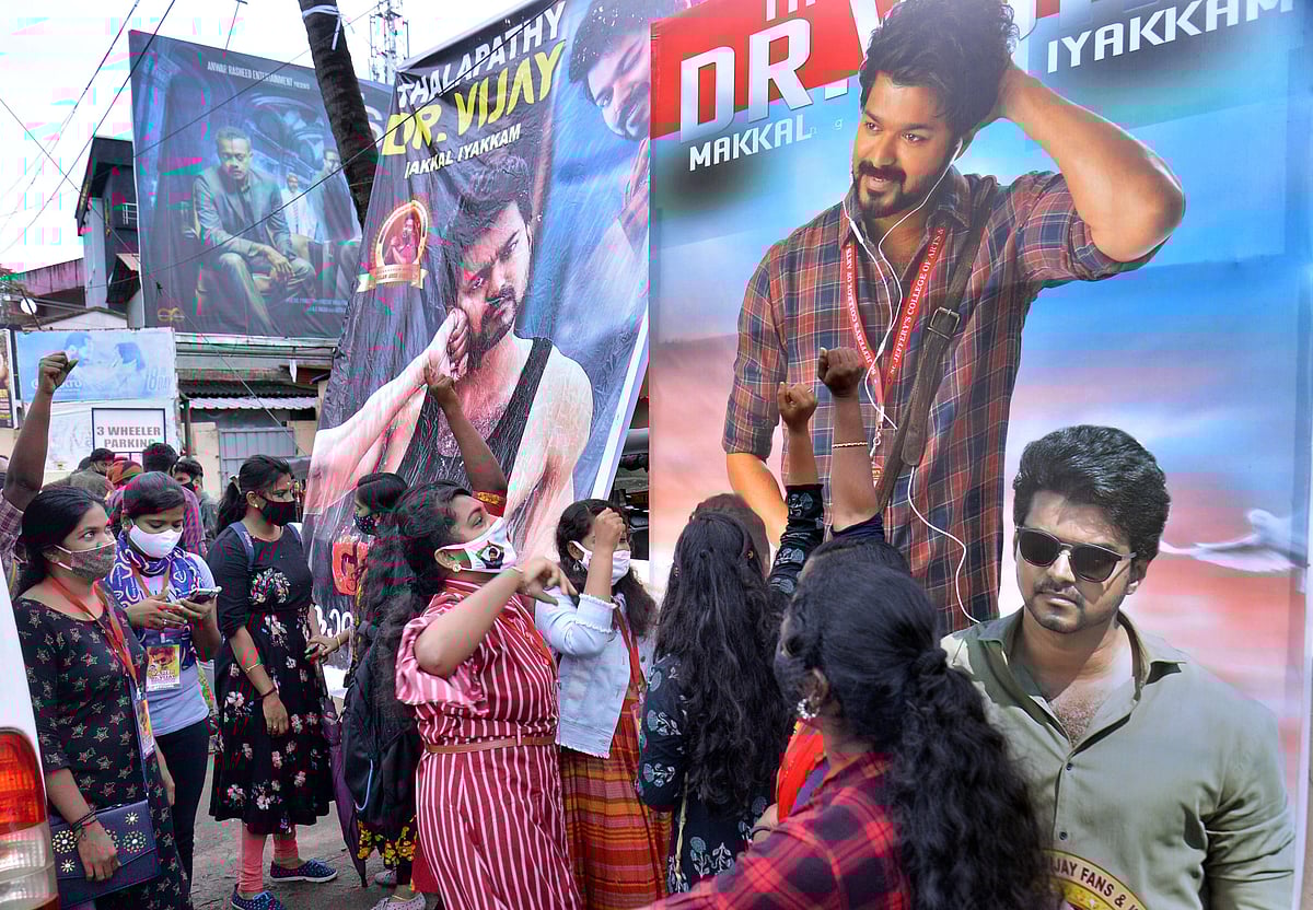 Kamaraj's birth anniversary: Actor Vijay's fan club to start evening ...