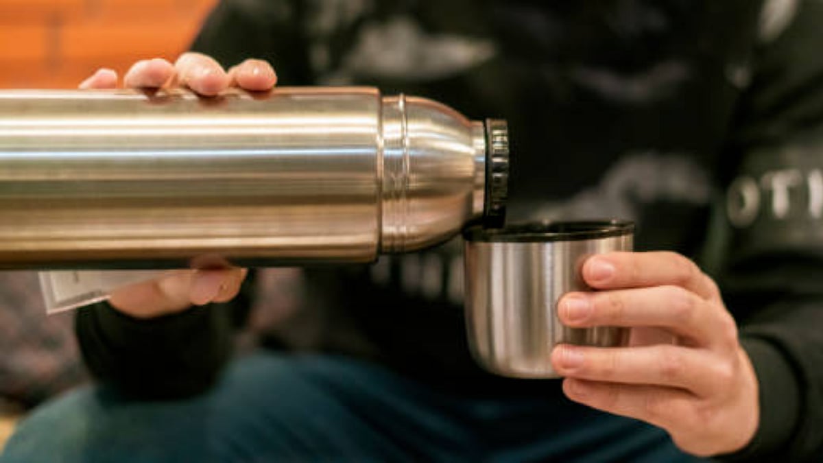 4 Home Remedies to Clean a Thermos Flask Easily