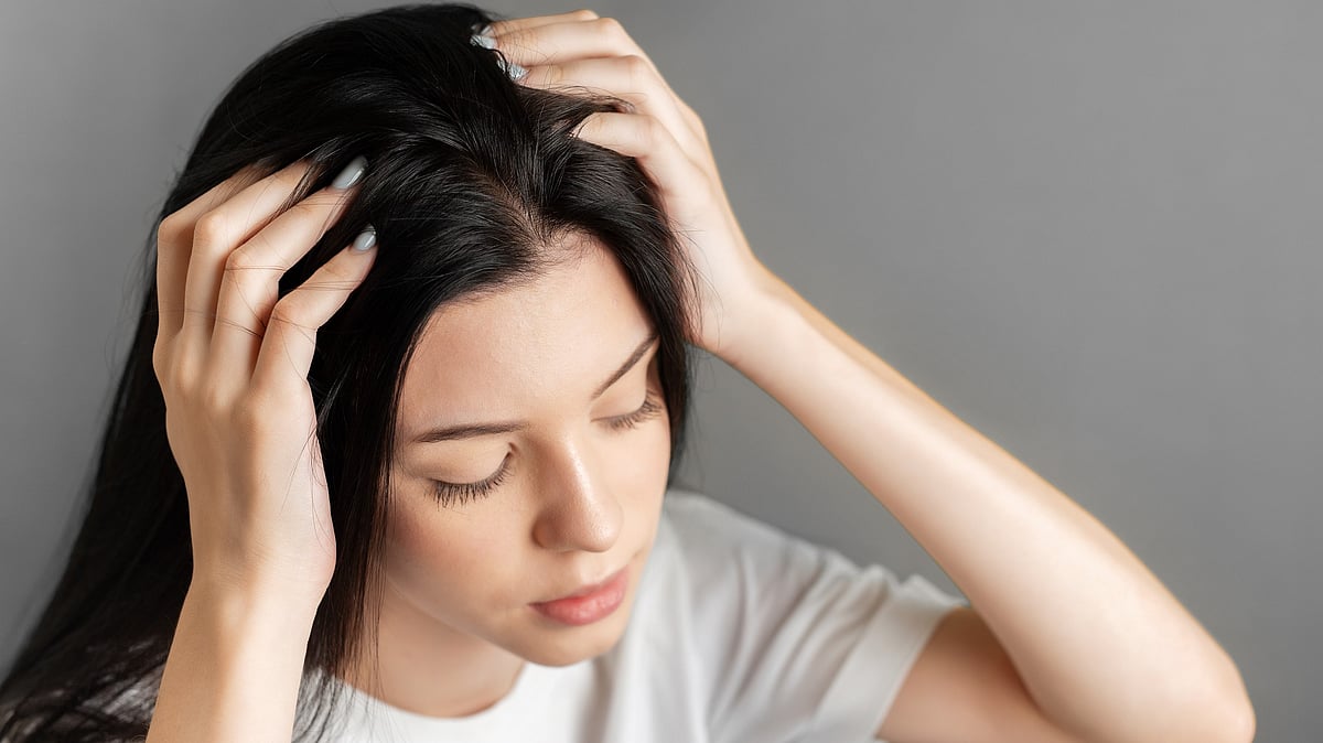 Safest Home Remedies to Get Rid of Greasy Hair Without Washing