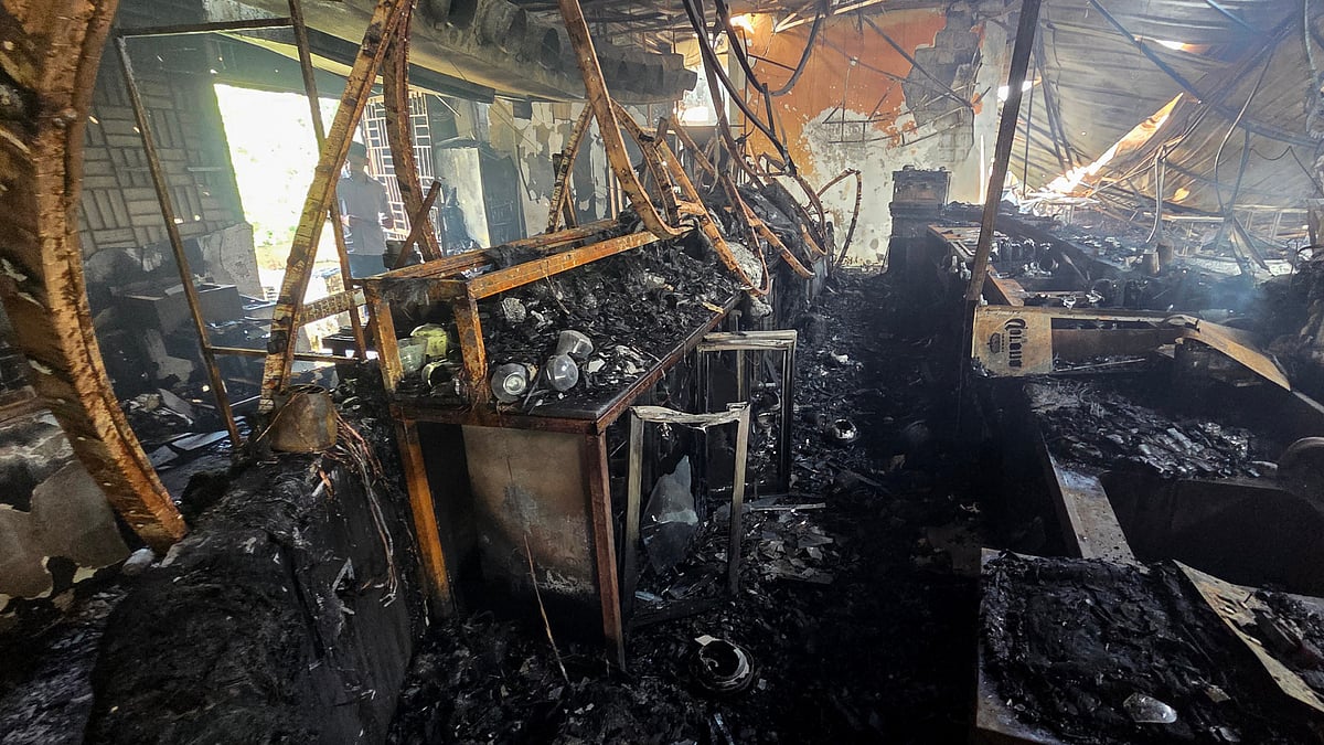 Goa Fire Incident: স্ত্রী-কে বাঁচিয়ে মৃত্যু স্বামীর, গোয়ায় ...