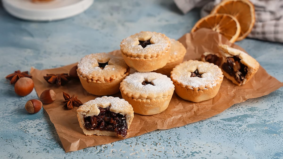 Christmas 2025 : বাড়িতেই আয়োজন করেছেন ক্রিসমাস পার্টির, লাস্ট মিনিটে ...