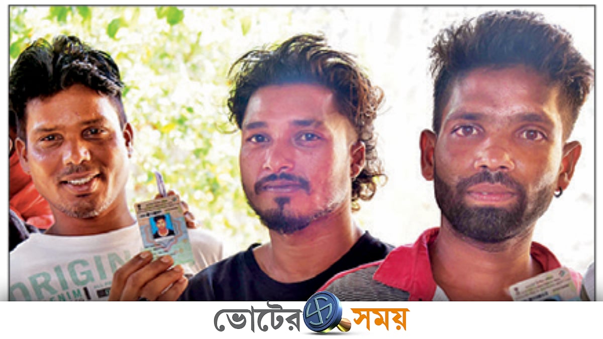 এলাকায় কাজ পাব কি? লাইনে দাঁড়িয়ে প্রশ্ন স্বপনদের