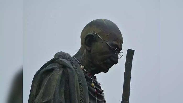 2 October 2023 Gandhi Jayanti : গান্ধীজির হাতে বিষ মেশানো দুধের গ্লাস ...
