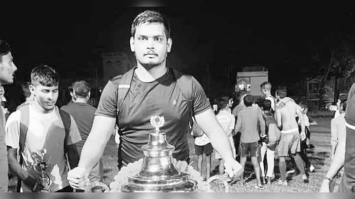 Milton Bhowmick Death,প্রয়াত মোহনবাগানের প্রাক্তন ফুটবলার, শোকের ছায়া কলকাতা ময়দানে - former ...