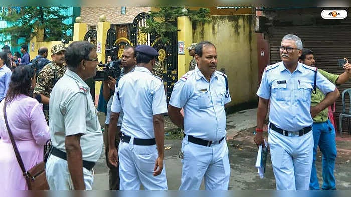 RG Kar Protest,‘পুলিশ… তোমার মেয়েও হচ্ছে বড়’ স্লোগান নিয়ে বার্তা ...