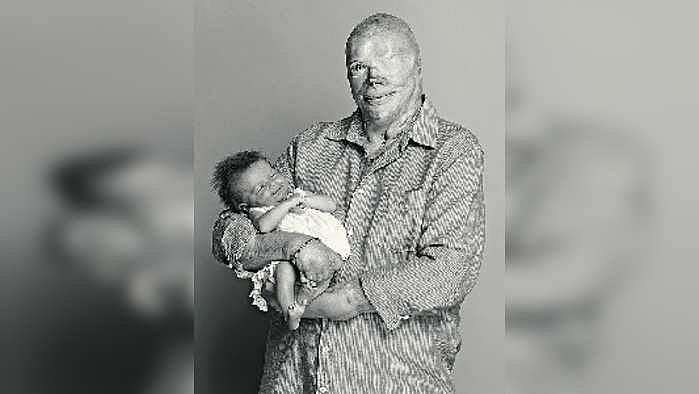 'কদর্য' কিনানকে জীবনে ফেরাল প্রেম - Joe Kinan Found Love After Nearly ...