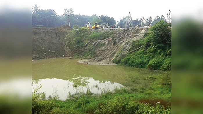 সবুজ ও জলাভূমি ভরাট করে চলছে বহুতল নির্মাণ - The loss of wetland and ...