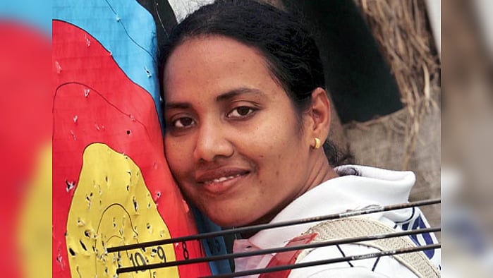 Dola Banerjee,দোলার উদ্যোগে সরকারি অ্যাকাডেমি - Former Olympian Dola ...