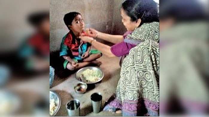 Thalassemia,থ্যালাসেমিয়ার শিকার ? হাত বাড়িয়ে দিয়েছেন নাসরিনদি ...