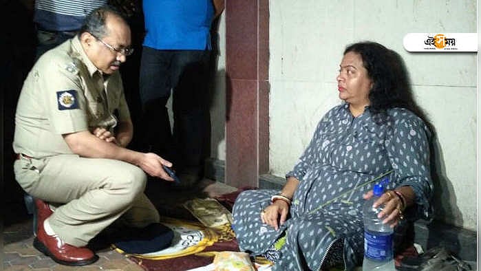 Sovon Chatterjee,সারারাত শোভনের বাড়ির সামনে ধর্না, গ্রেপ্তার মেয়র-পত্নী - mayor's wife ratna ...