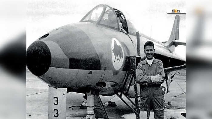 Alfred Cook,মাটি থেকে ৫০ ফুট উপরে লড়ছে হান্টার - british air force ...