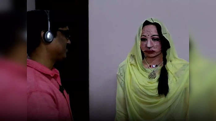 Female Robot,গিনেস বুকের নজরে ভারতের বহুভাষাবিদ যন্ত্রমানবী 'শালু ...