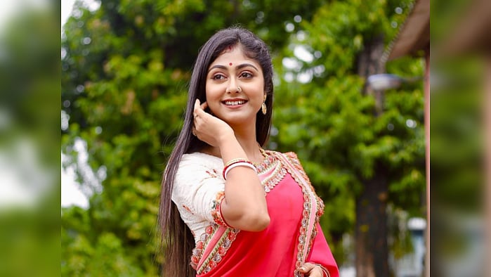 Aparajita Apu,জন্মদিনে সুস্মিতাকে 'মিষ্টি সোনা, ছোট্ট পরী' বিশেষণে ভরালেন অনির্বাণ! - aparajita ...