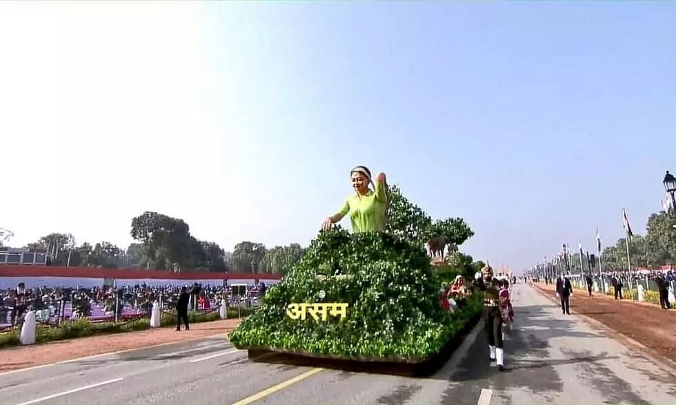 Proud to witness the Vibrant Culture of Tea Garden on the Assam Tableau ...