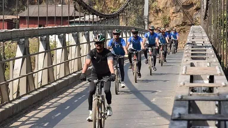 BSF organized Maitri Cycle Rally enters East Khasi Hills