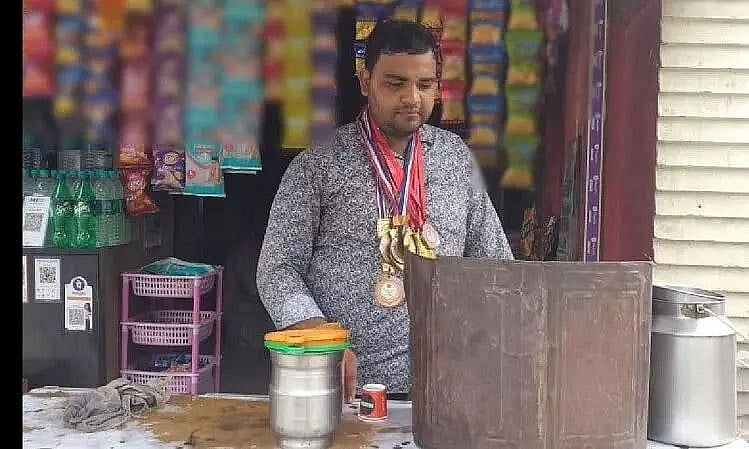 From Karate Champion to a Tea Seller in Mathura, Hari Om Shukla Shares his Tragic Tale