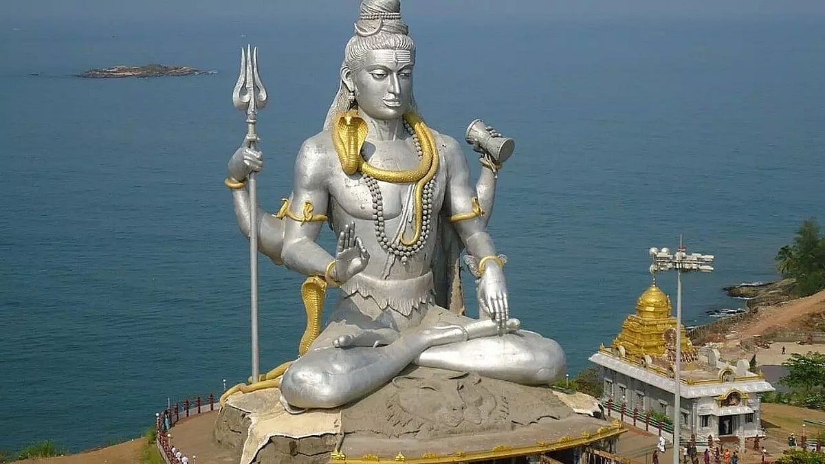 Devotees thronging Bhuvan Hills for darshan of Lord Shiva