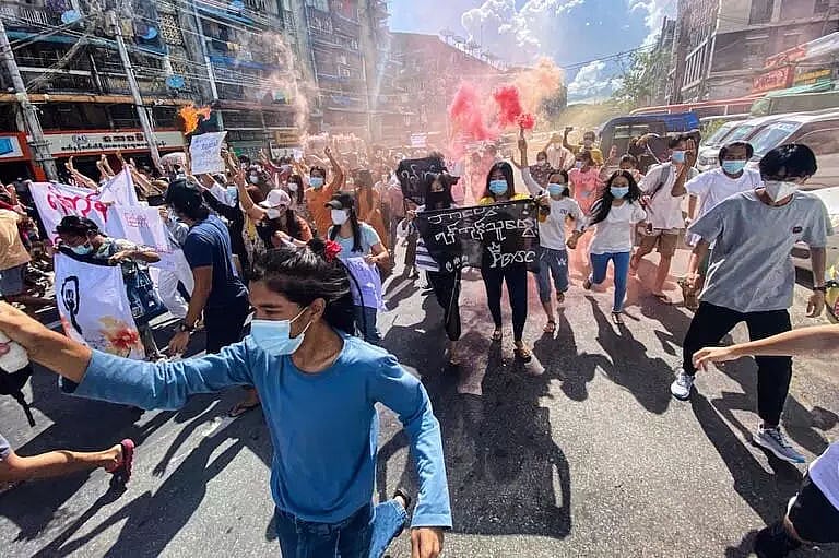 Myanmar junta urged to free protesters, journos, restore media licenses