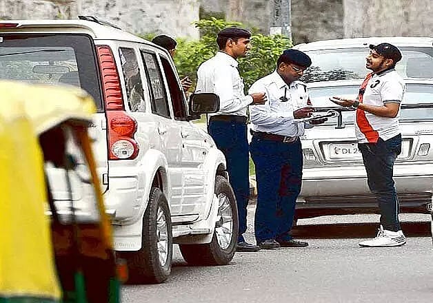 Ever Caught by Traffic Police? Rights And Regulations One Must Know
