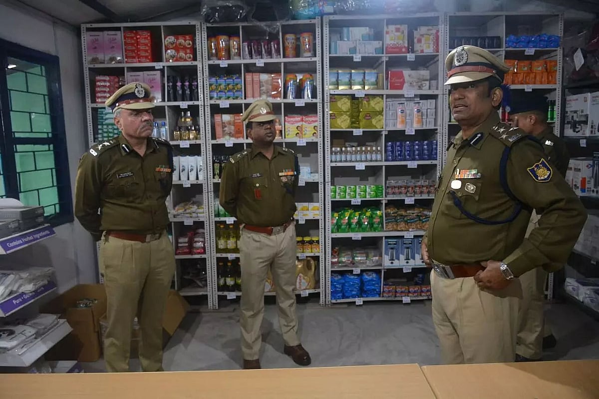 DIG Prabhanjan Kumar inspects 156 Bn CRPF New Bongaigaon